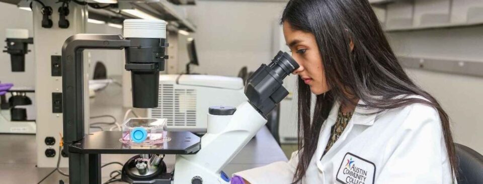 Biology | Academic and Career Programs | Austin Community College District