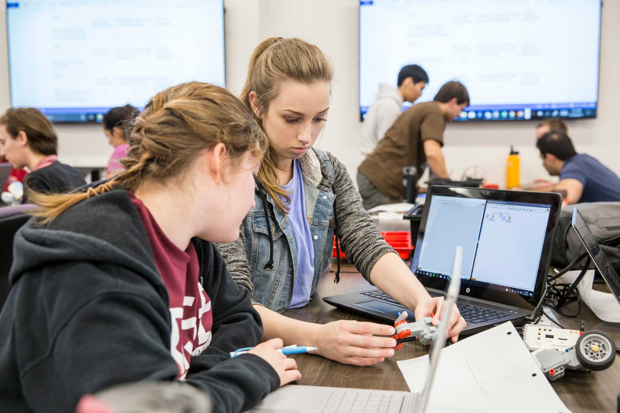 Science, Engineering & Math | Academic And Career Programs | Austin ...